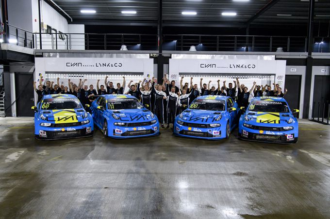 Lynk & Co Cyan Racing onthult met Yvan & Yann als eerste zijn ...