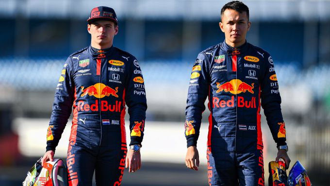 Teamgenoot van Max Verstappen bijt van zich af: "Wat er in de media staat, is niet altijd waar ...