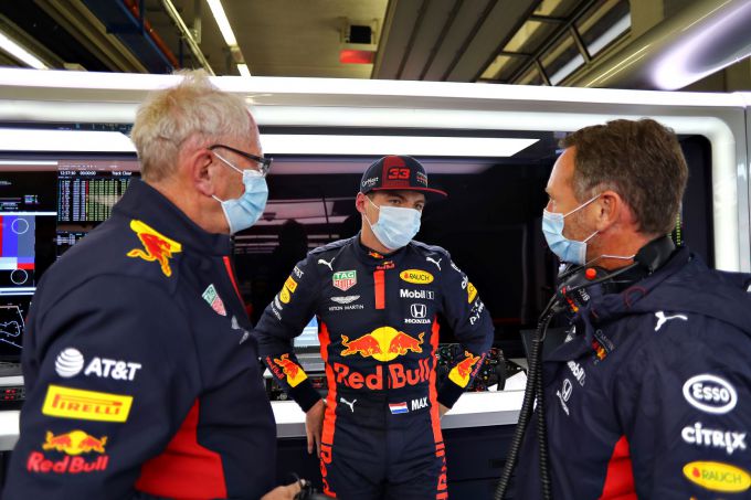 Helmut Marko haalt uit naar FIA over straf Verstappen: "Het is gewoon onaanvaardbaar" | RaceXpress