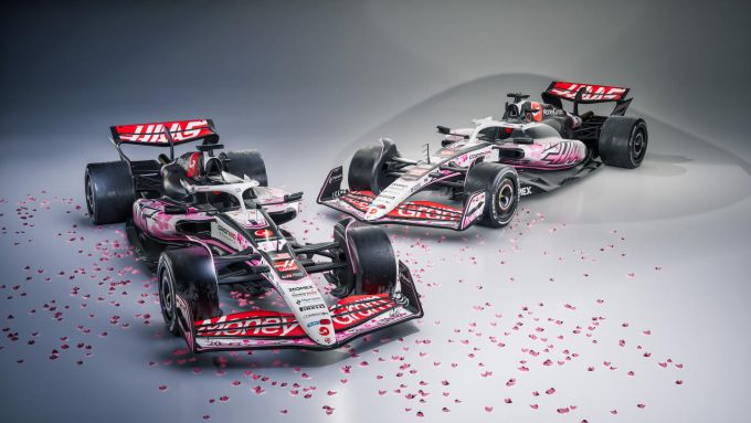 FOTO LIVERY: Haas F1 Team rijdt in Japan met speciale bloesem kleurstelling | RaceXpress