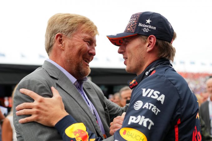 Koninklijk huis groot fan van Max Verstappen! Koning Willem-Alexander, koningin Maxima en ...